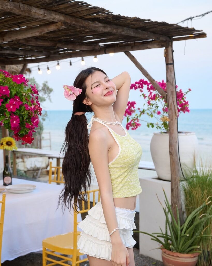 AVAALENE.TH – BEACHBABES COLLECTION – SANDY TOP (เฉพาะเสื้อ) – Chananya ...